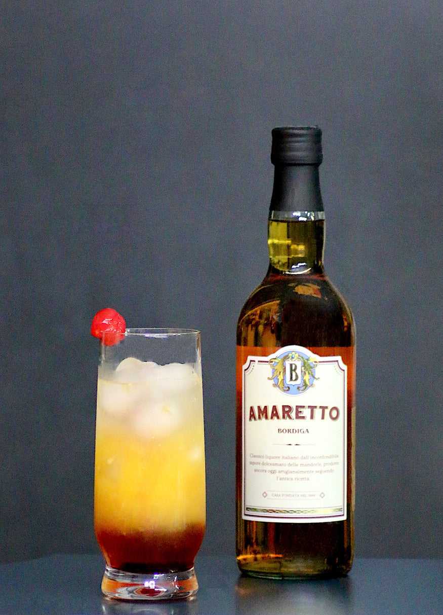 Italian Sunset: Erfrischender Cocktail mit Amaretto und Orangensaft ...